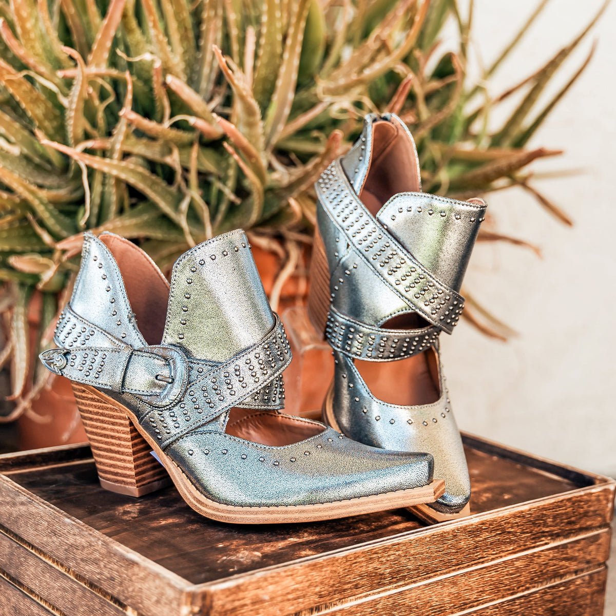Fiona Ankle Boot in Silver – BuddyLove Clothing Label